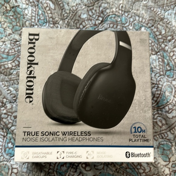 Brookstone | Other | True Sonic Wireless Noise Isolating Headphones ...